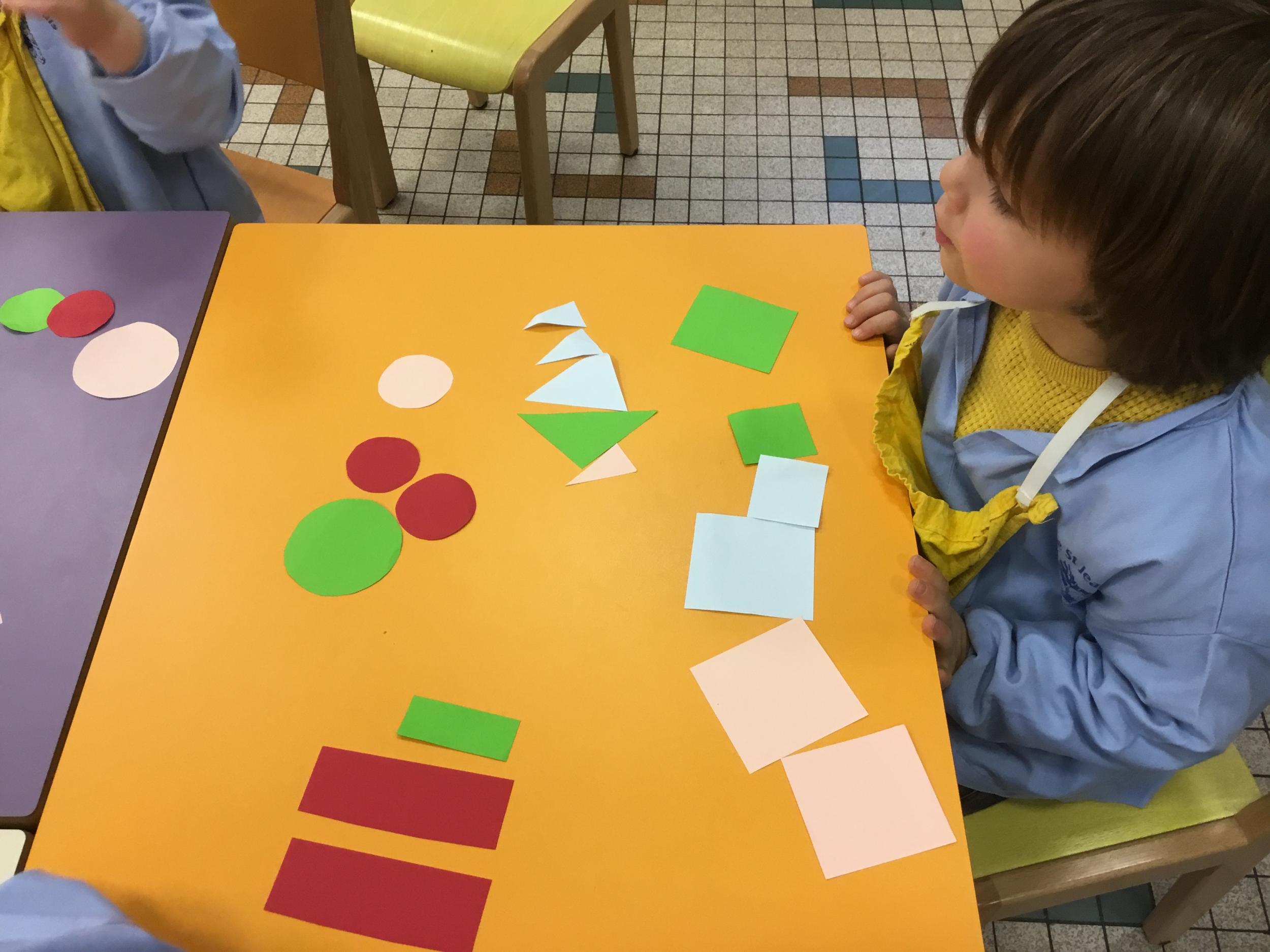 Jouer avec les formes | École Saint Jean Saint Louis